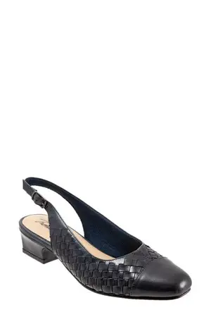 Trotters Cap Toe Pumps