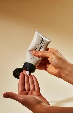 Hawthorne Medium Weight Face Lotion