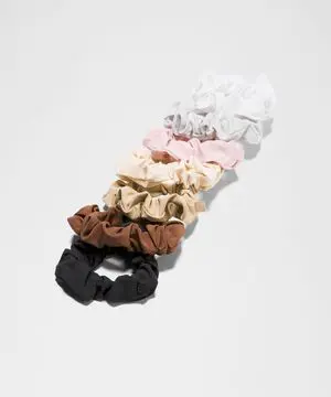 Lululemon Uplifting Scrunchies Black