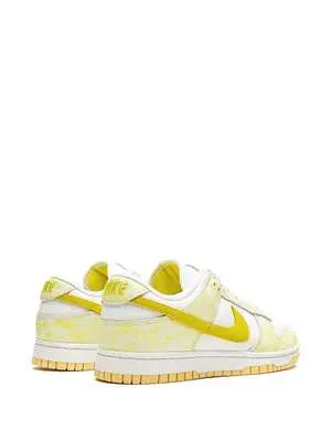 Nike Dunk Low Sneakers