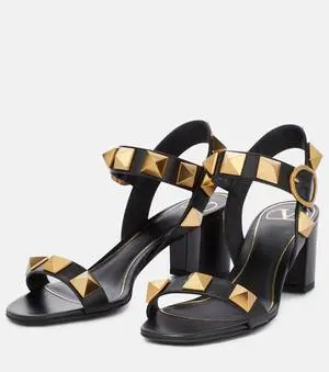 Valentino Garavani Roman Stud Leather Sandals - Black