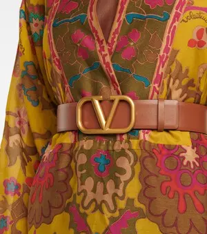 Valentino Garavani Vlogo Signature 40 Reversible Leather Belt - Brown
