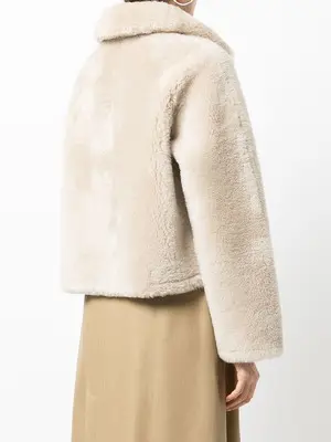 Goen.j Notched-collar Cropped Shearling Jacket