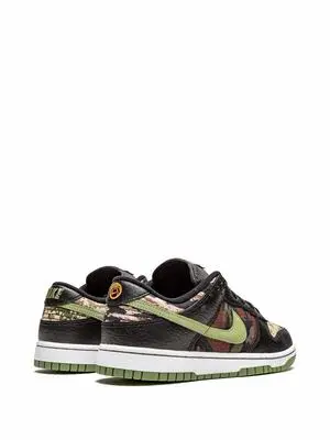 Nike Dunk Low Crazy Camo Sneakers - Green