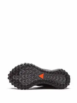 Nike Mountain Fly Gore-tex Sneakers