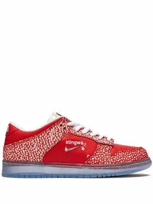 Nike X Stingwater Sb Dunk Low Magic Mushroom Sneakers - Red