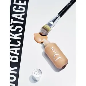 Dior Backstage Light Coverage Fluid Foundation Brush N°11 - One-color