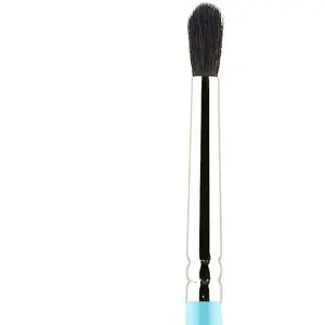 MYKITCO. 1.20 My Precise Crease Brush