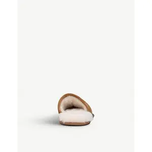 UGG Scuff Sheepskin Slippers - Brown