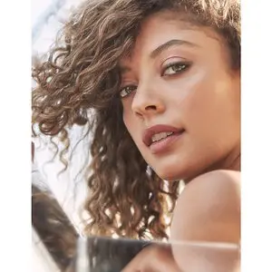 BUMBLE AND BUMBLE Bb.bond-building Shampoo - Na