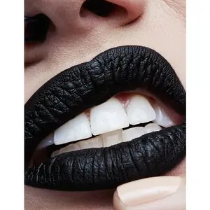 MAC COSMETICS Retro Matte Liquid Lipcolour 5ml - Caviar