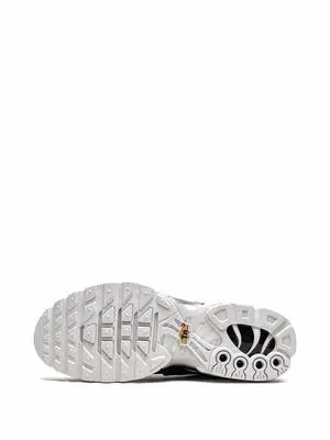 Nike Air Max Plus Sneakers - Black