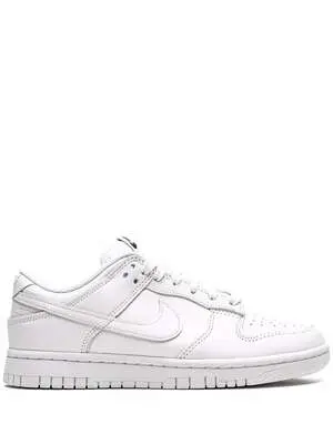 Nike Dunk Low Triple Sneakers - White