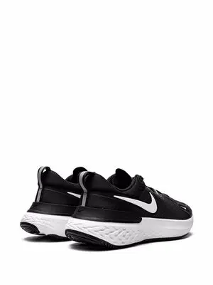 Nike React Miler Sneakers