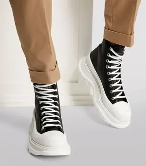 Alexander McQueen Leather Tread Slick Boots