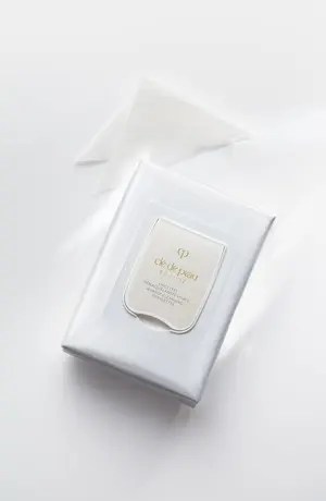 CLE DE PEAU BEAUTE Makeup Cleansing Towelettes