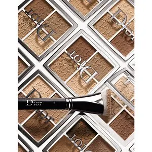 Dior Backstage Contour Brush 15