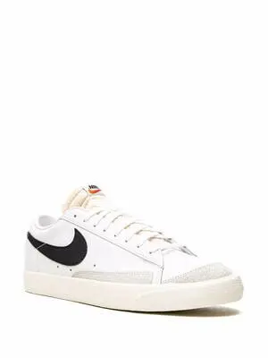 Nike Blazer Low '77 Vintage Sneakers - White