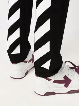 Off-White Diag-stripe Print Slim Fit Jeans - Black