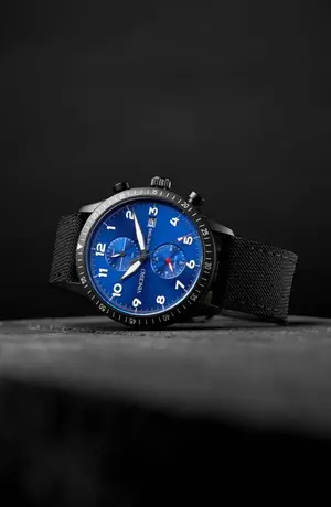 VINCERO Altitude Chronograph Strap Watch - Matte Black/cobalt