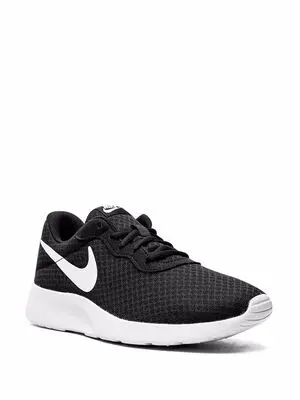 Nike Tanjun Low-top Sneakers - Black