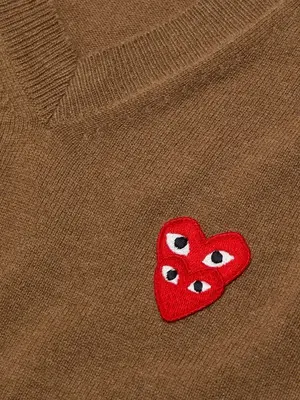 Play Comme Des Garcon Play Double Heart V-neck Pullover - Brown
