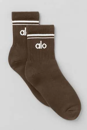 Alo Yoga Half-Crew Throwback Socks Espresso/white