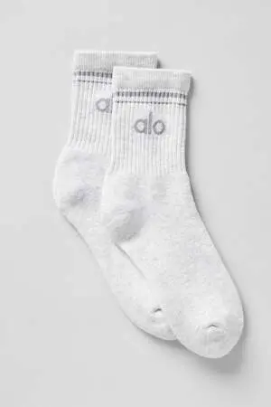 Alo Yoga Half-crew Throwback Socks - White Heather/grey