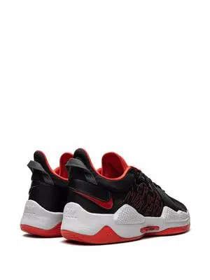 Nike Pg 5 Low-top Sneakers - Black
