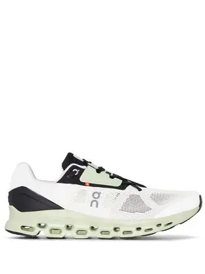 On Cloudstratus Low-top Sneakers - White