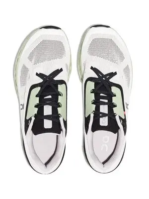 On Cloudstratus Low-top Sneakers - White