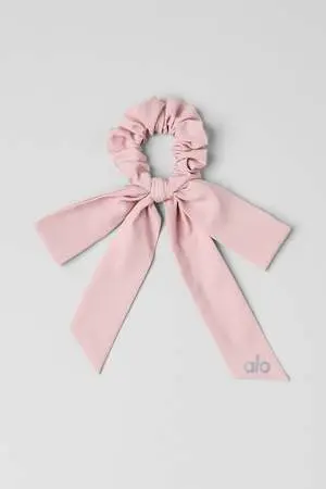 Alo Yoga Love Knots Tie Scrunchie Ballet Pink