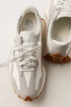 NEW BALANCE 327 Sneakers Raincloud