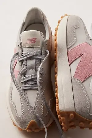 NEW BALANCE 327 Sneakers Raincloud/pink Taffy