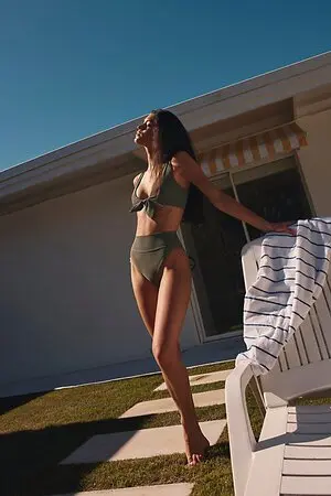 Beach Riot Beach Riot Solid Highway High-Waisted Bikini Bottoms Sage