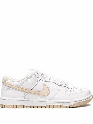 Nike Dunk Low Sneakers