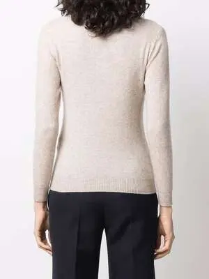 LISKA V-neck Long Sleeve Sweater