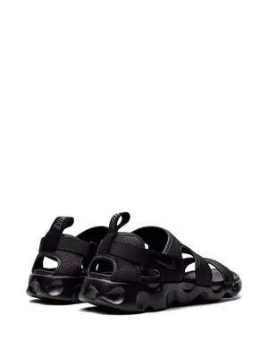Nike Sandals With Embossed Logo And Chunky Sole - Black