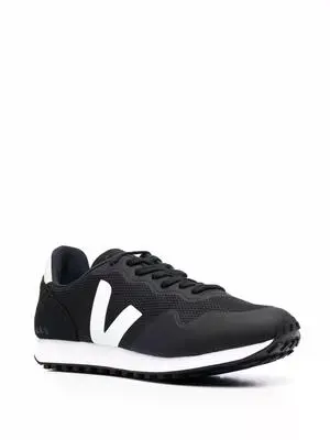 VEJA Logo-patch Low-top Sneakers