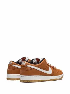 Nike Sb Dunk Low Pro Iso Sneakers - Brown