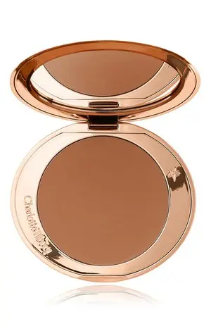 Charlotte Tilbury Bronzing Powder One-color