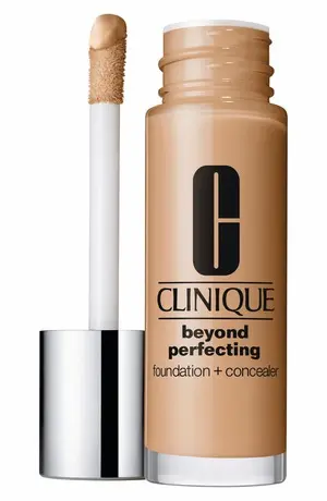 CLINIQUE Beyond Perfecting™ Foundation + Concealer Honey