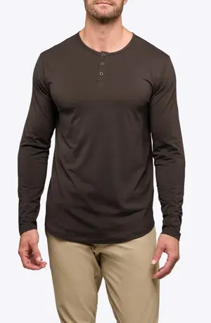 CUTS AO Curved Hem Long Sleeve Henley Truffle