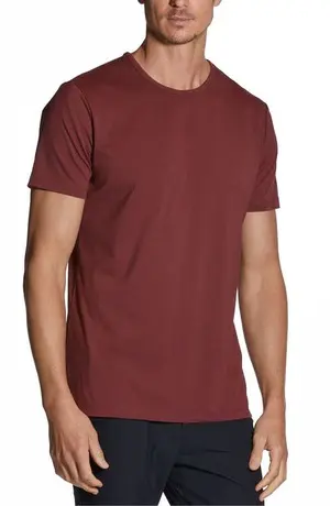 CUTS Ao Split Hem T-shirt Cabernet