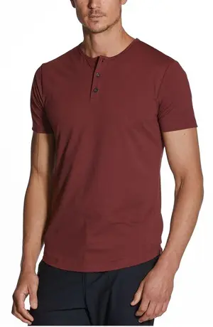 CUTS Ao Curved Hem Short Sleeve Henley Cabernet