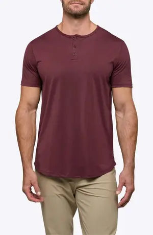 CUTS Ao Curved Hem Short Sleeve Henley Currant