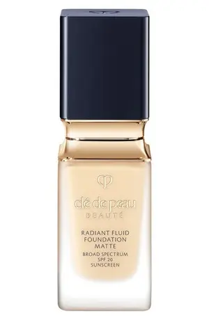 CLE DE PEAU BEAUTE Beauté Radiant Fluid Matte Foundation Spf 20 - Bf10 - Light Buff