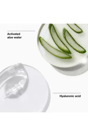 CLINIQUE Moisture Surge™ Sheertint Hydrator Broad Spectrum Spf 25 Tinted Moisturizer - Universal Medium