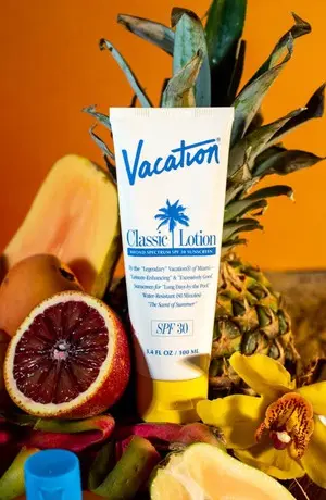 VACATION Classic Lotion Broad Spectrum Spf 30 Sunscreen - No Color