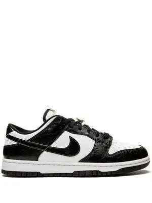 Nike Dunk Low World Champ Sneakers - White